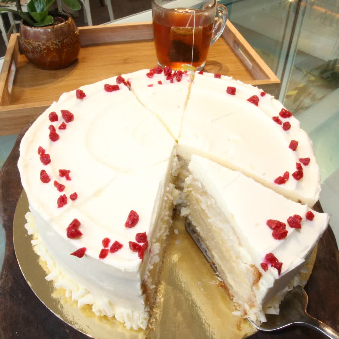 Lemon Velvet Taart - BAKSTR